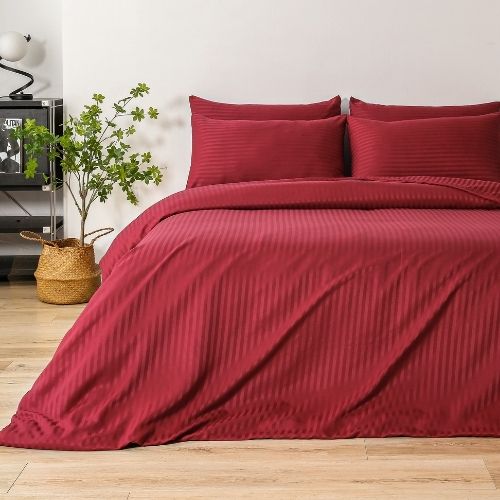Premium King Size 6 Pieces Bedding Set without filler, Solid Berry Red ...